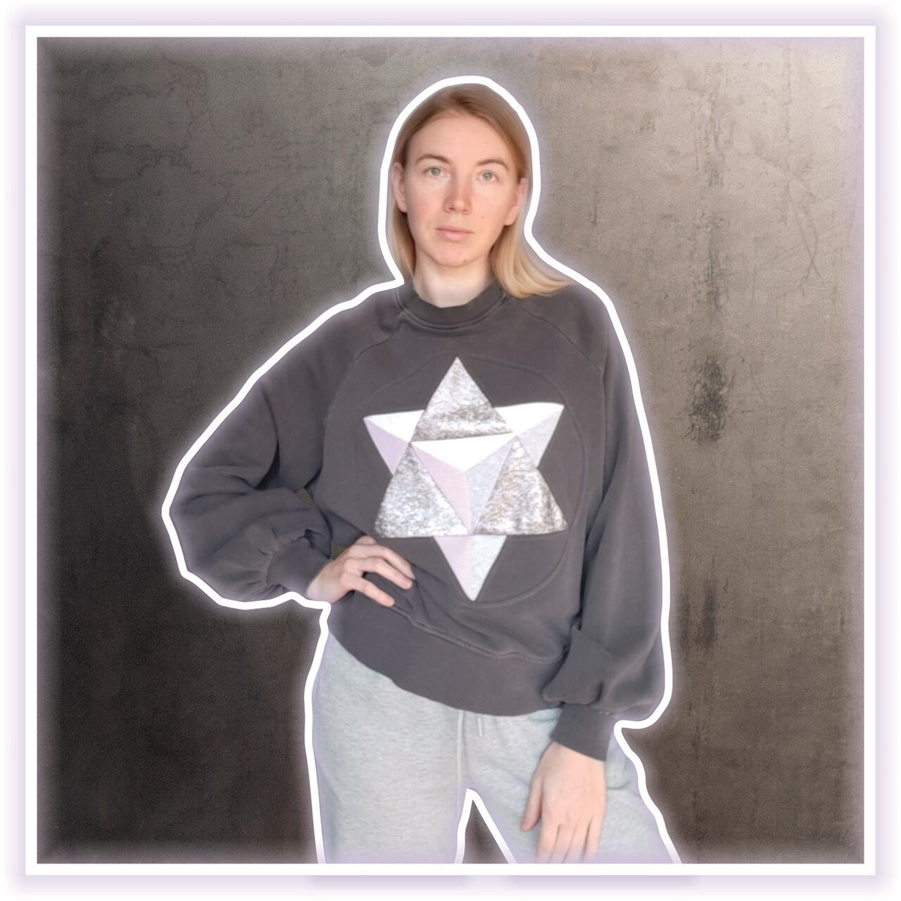 Women's redesigned sweatshirt MERKABA dark grey [S] – Neon Iris Design